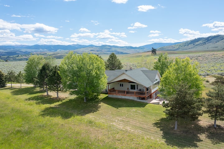 Bitterroot Modern Mountain Retreat - Hamilton, MT