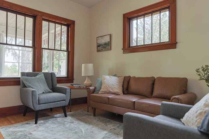 Northern Arches | 4 Season Home 5 Min To Beach - Frankfort