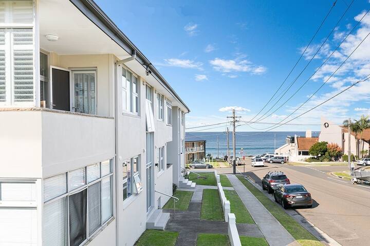 Beachside Apartment - Cronulla