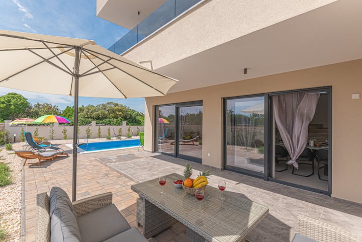 Villa Adriatic Sunset - Skradin