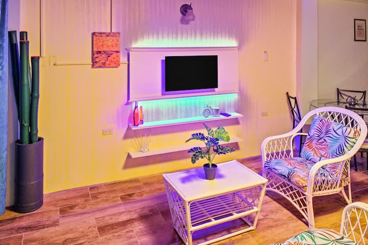 Villa De Cruz: Deluxe Suite ~
Mins To Port & Beach - 多巴哥島