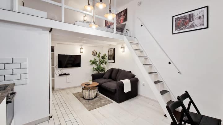 Tiny Cosy Home - Budapest