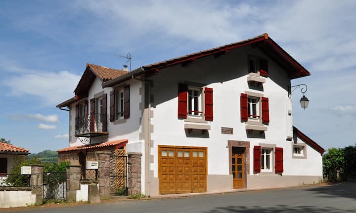 Chambre "Citadelle" Dans Une Maison D'hôtes Basque - Saint-Jean-Pied-de-Port