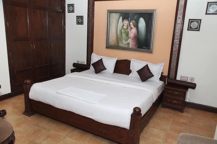 Hotel Metro Regency - Meerut
