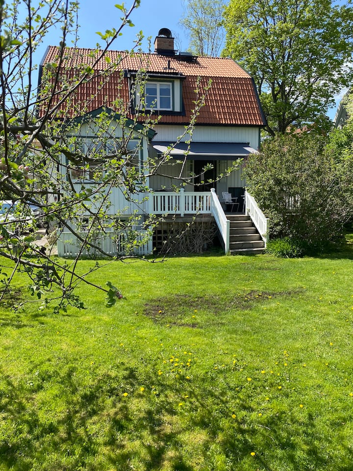 Villa Nära City Och Grönområden - Stockholm