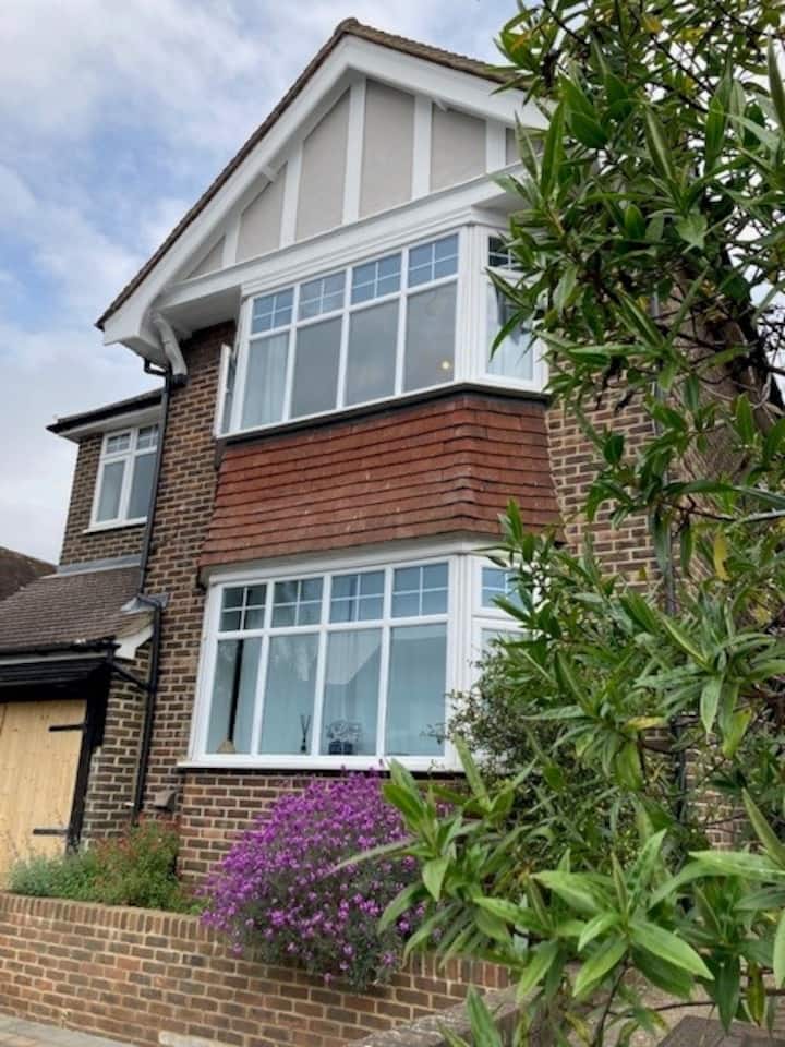 Charming Family Home - Redhill