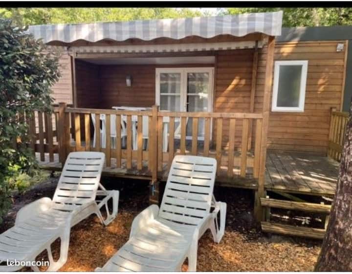 Bungalow Climatisé.
Camping 4 éToiles
Piscine - Soulac-sur-Mer
