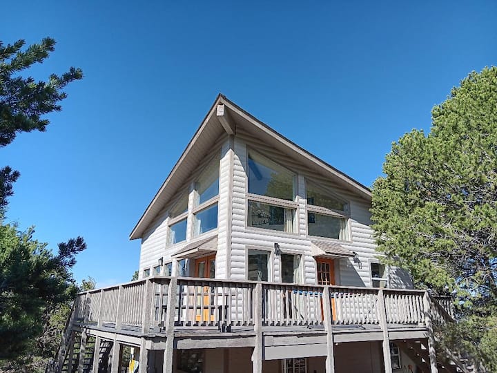 Light Filled, Open Concept Loft In Crestone - Crestone, CO
