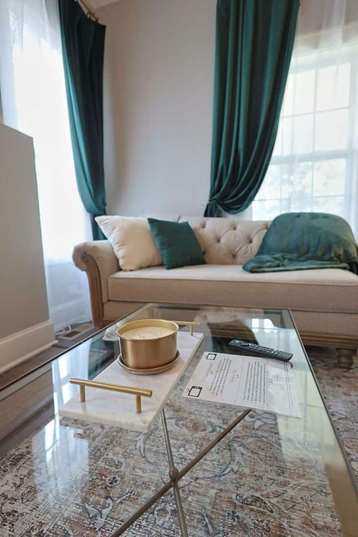 New! Classy 3br Home ~ 5 Min To Dt + Eateries - Knoxville, TN