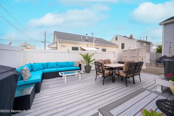 Beach Home Oasis - One Block From Beach - Lavallette, NJ