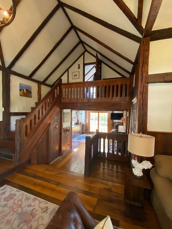 Guest Cottage With Pool And Pickleball Court - Newtown, CT