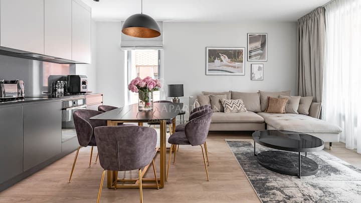 Cozy Apartment For 6 People With Parking - Gdańsk