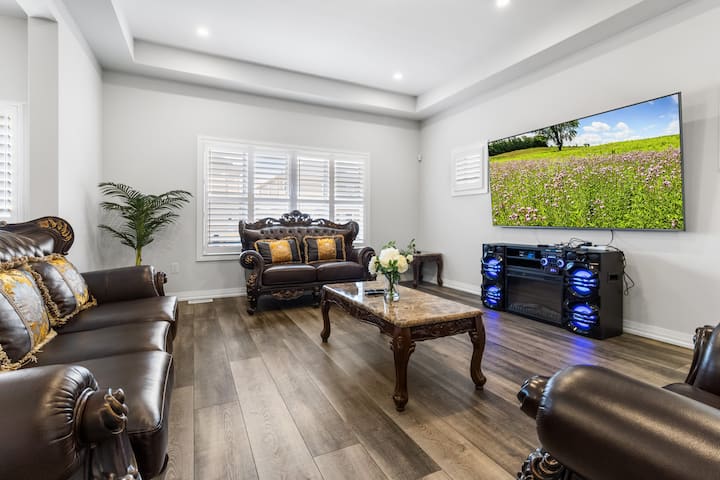 Spacious Private Getaway Minutes To Niagara Falls! - Niagara Falls