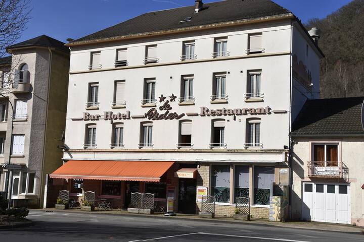 Hôtel Le Rider 2* 1, 2, 3 Pers - Bort-les-Orgues