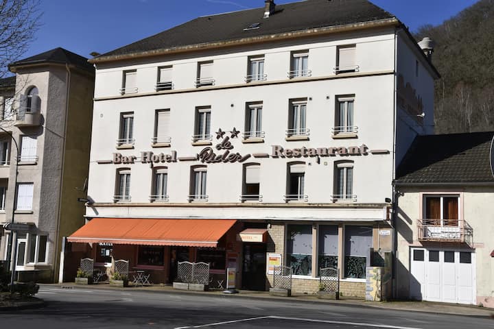 Hôtel Le Rider 2* 1, 2, 3, 4 Pers - Bort-les-Orgues