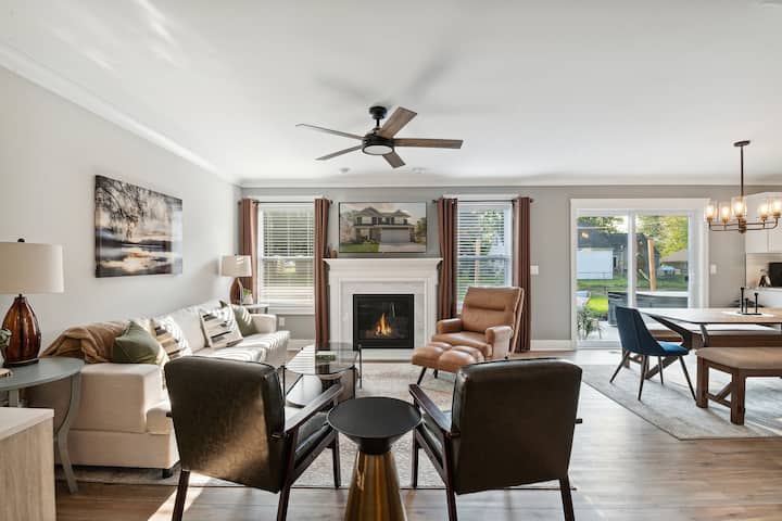 3mins Dt | Hot Tub + Fire Pit | Game Room | 500mbp - Splash Park, Canton