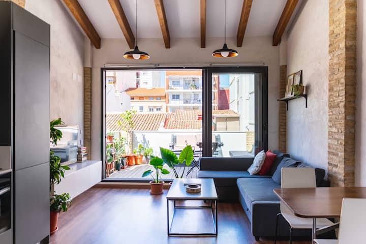 Charming Attic In El Cabanyal - Valencia