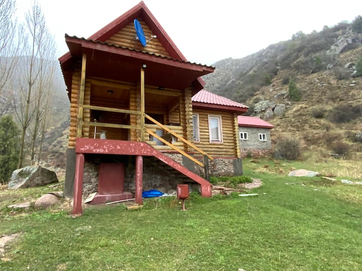 юрта, сруб и баня в горах - Kazakhstan