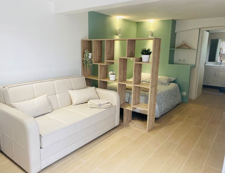 Studio En Rez De Maison - Le Muy