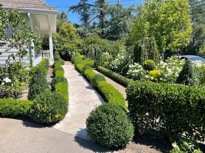 Close To Downtown St. Helena - St. Helena, CA