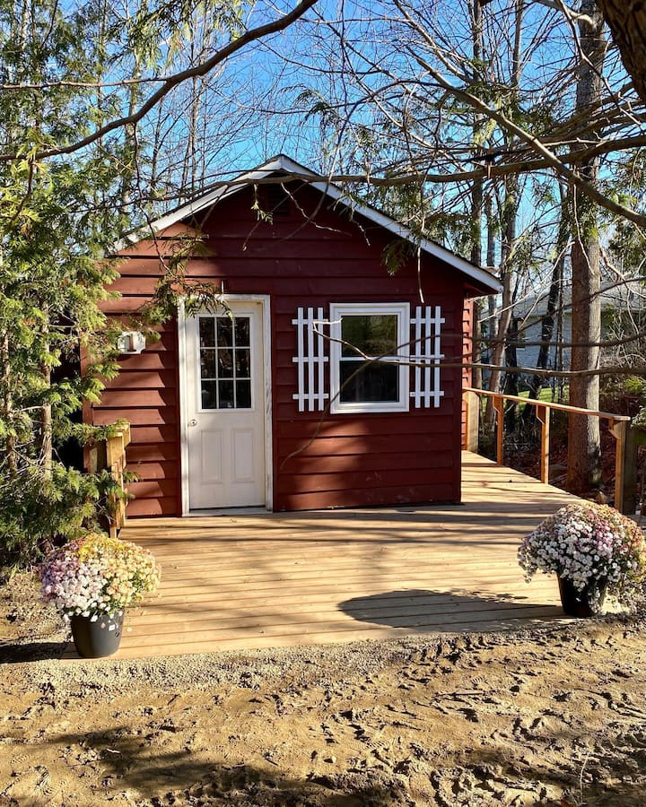 Barry's Bay Cottages: White Birch - Barry's Bay
