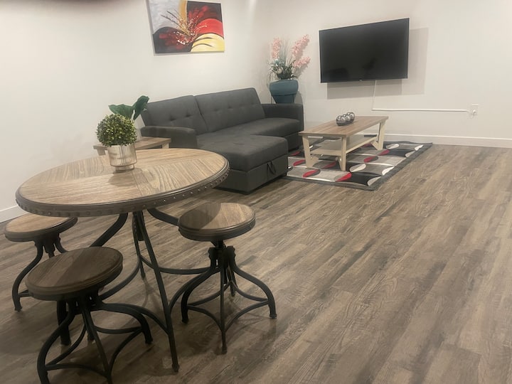 Exquisite New One Bedroom Basement Suite. - Saskatoon