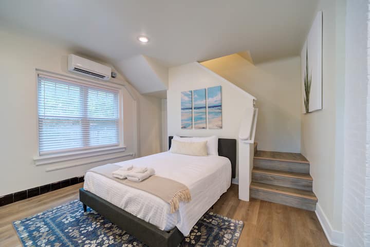 Dreamstay On Clay - Suite #1 - Lost Lake, Muskegon