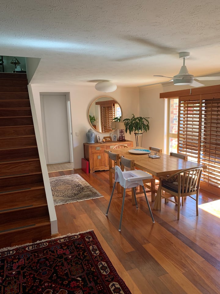 Southport Apartment Convenient! - Gold Coast