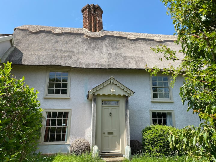 Cosy Farmhouse In Quiet Village - Cambridgeshire
