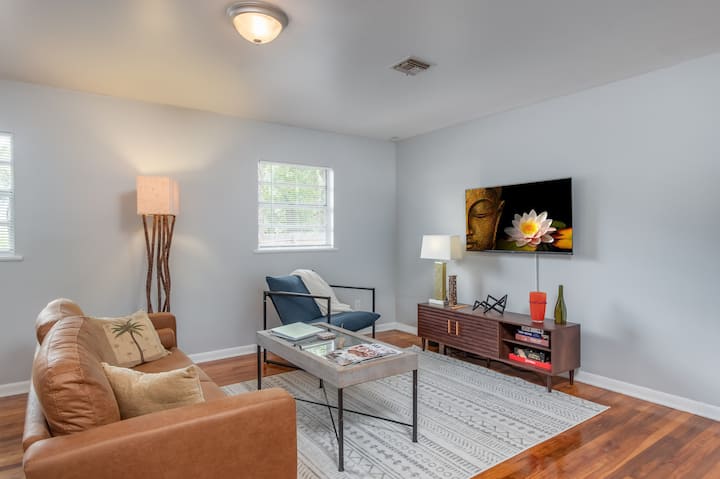 Spotless Zen Stay • Close To Downtown And Springs - Ocala, FL