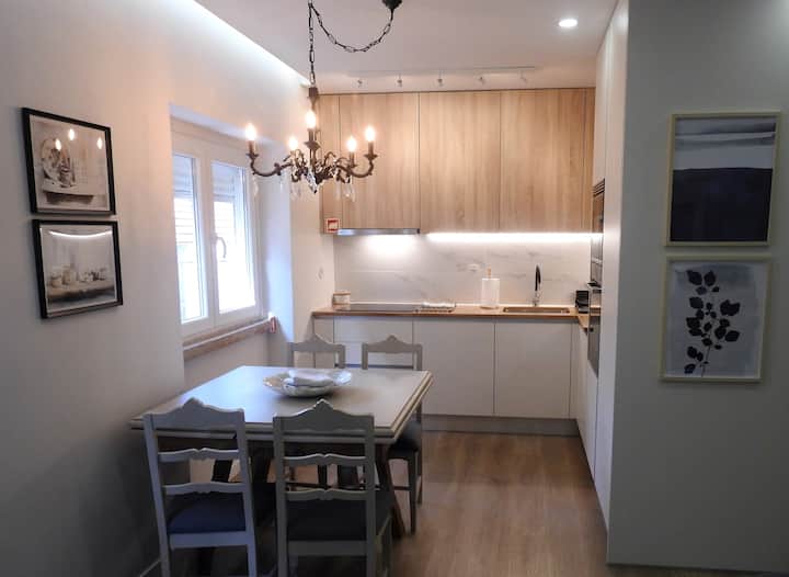 Carlos Place - Vila Franca de Xira