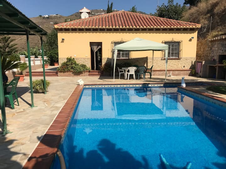 Villa En La Playa De Cabria - Almuñécar