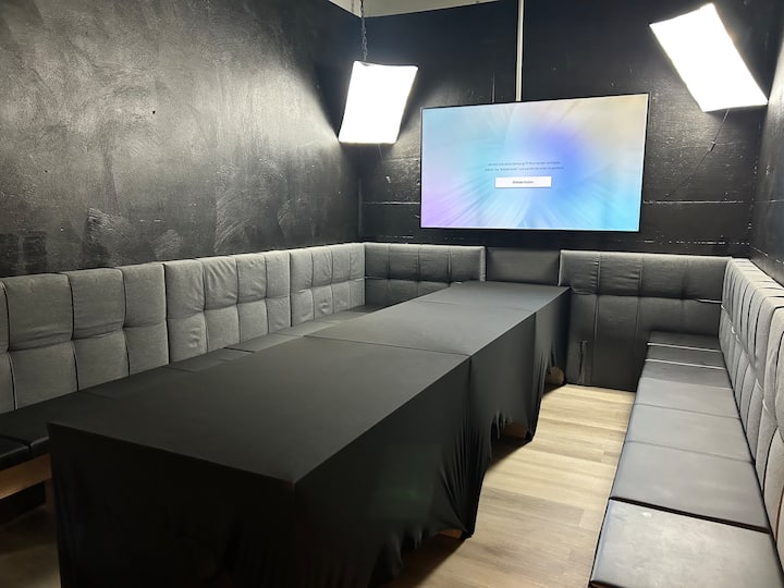 250qm, Close To City, Group, Celebration, Birthday - Mainz