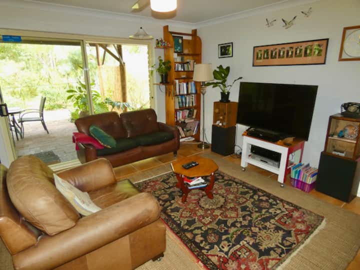 Garden Paradise, Beautiful Large Room. - Byron Bay