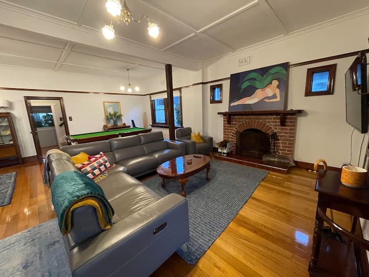 Luxe Beachside Heritage Home - Frankston