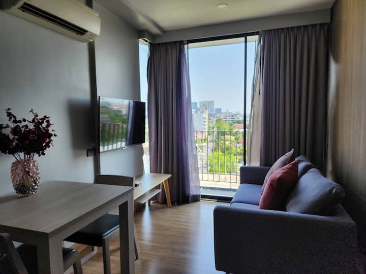 Room 74 : Splendid & Peaceful Space In Aree - Bangkok