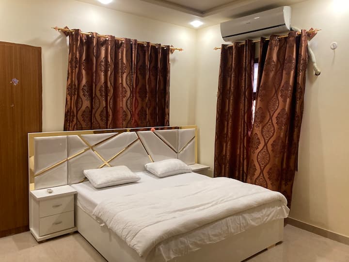 Infinity Guest House - Karachi