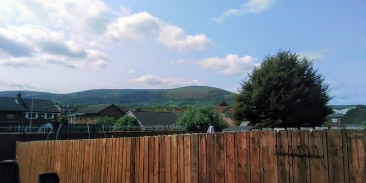 Mountain Double Room In Cosy House - Room 3 - Belfast