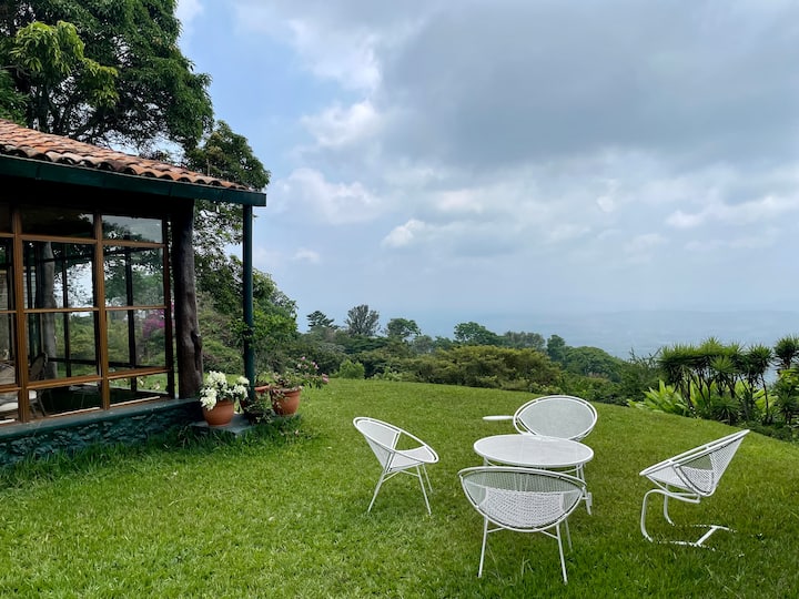 Cabaña, Volcán De S.s, E.s.