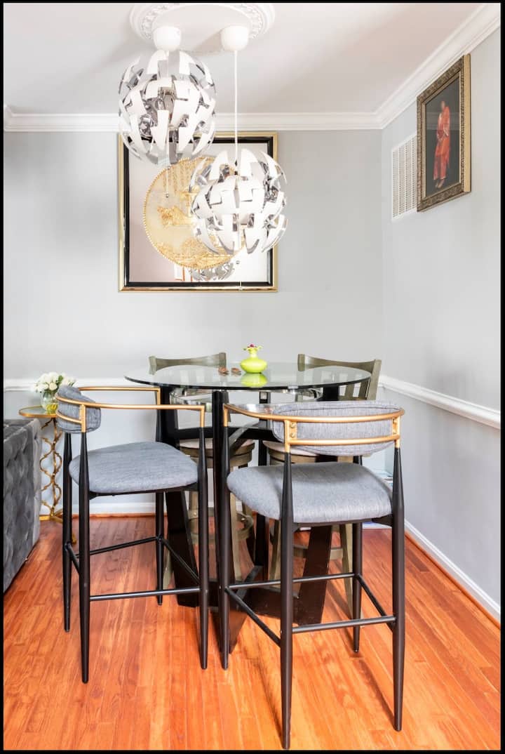 Peaceful Modern Rare Gem - Manassas, VA