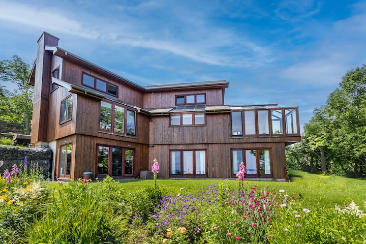 Beautiful Lakeside Property - Cape Breton Island