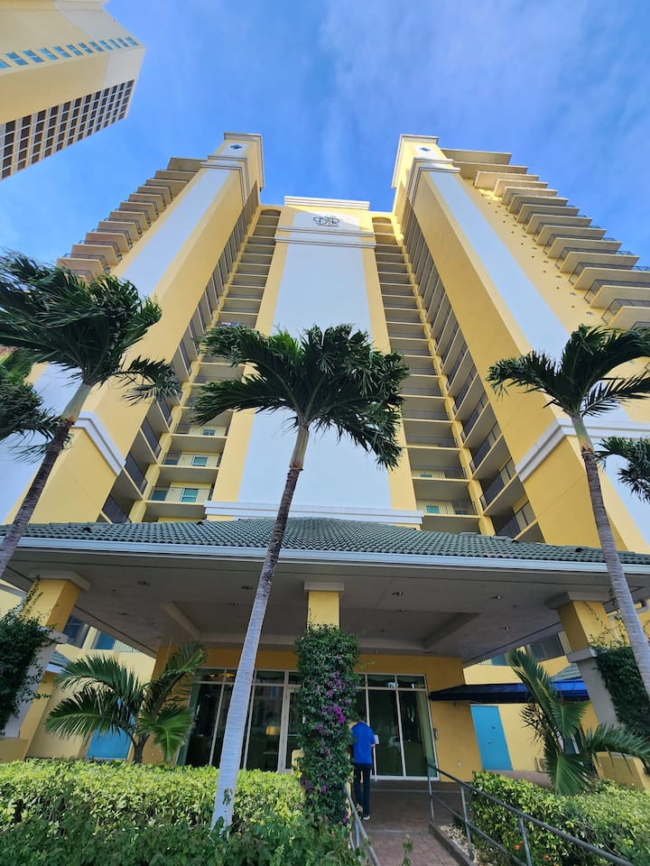 Beautiful Beau Rivage Condo - 麥爾茲堡