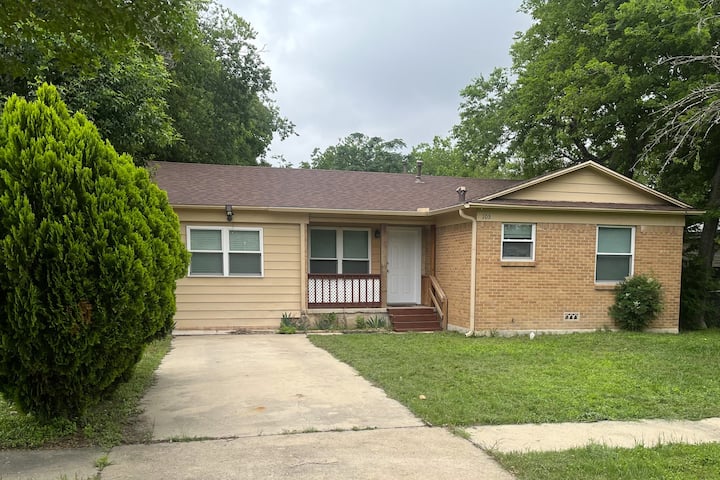 Pet Friendly, Near Fort Hood/cav - Copperas Cove, TX