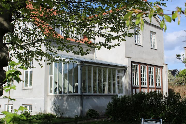Dejlig Stemningsfuld Villa Med Masser Af Plads - Copenhagen