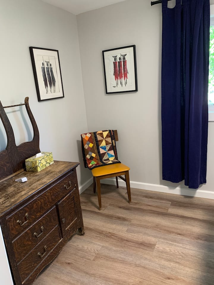 The Maasai Room - Claresholm