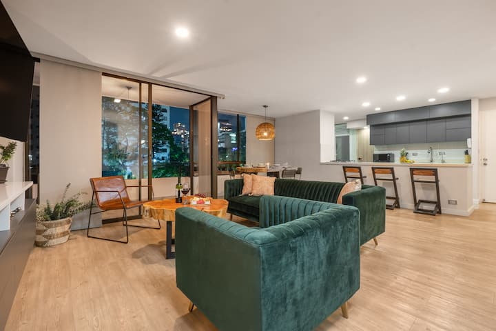 Remodeled Stylish 2 Brm 2 Bath Ac, Great Location - Medellín