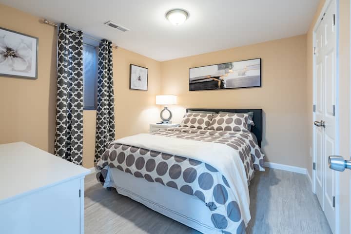Luxury Apt Mins From Yale - New Haven, CT