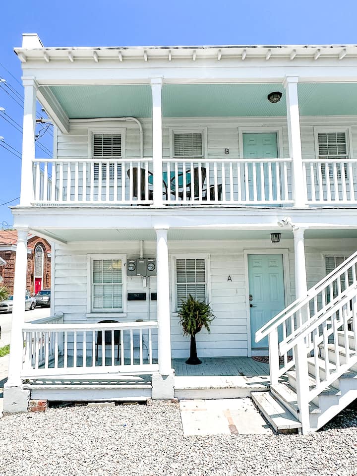 Downtown Manor - Historic Property - Charleston, SC