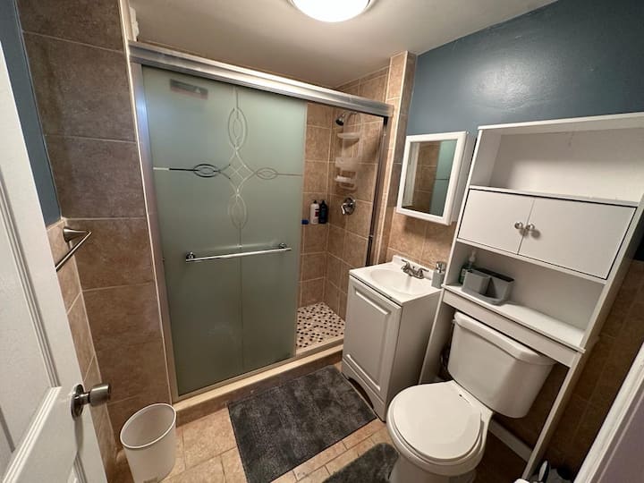 Izhaan Suites - Edison, NJ
