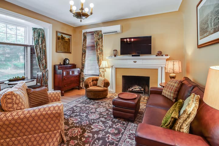 First Floor Lovely One Bedroom - Rochester, NY